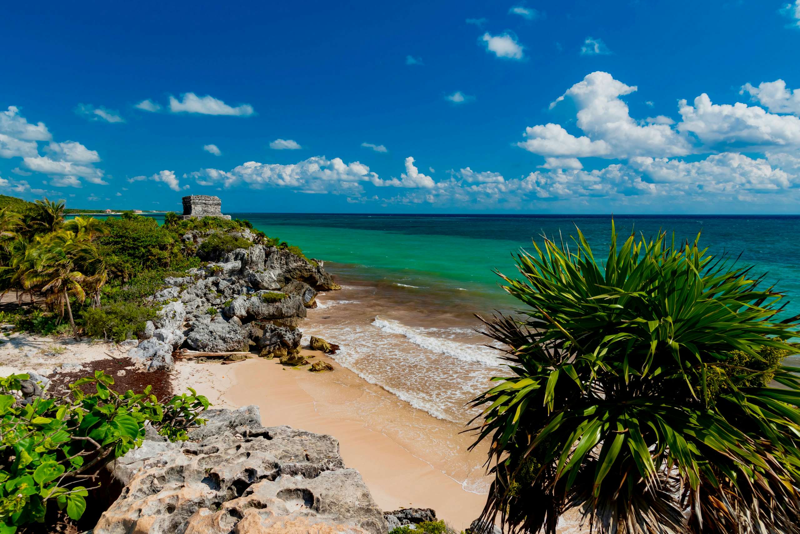 Mexico - East Coast Crewed Yacht Charter | Luxury Boat Rentals | N&J